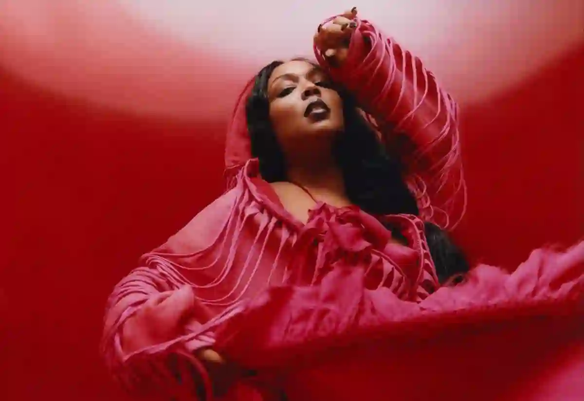 Lizzo estrena su nueva canción y videoclip "Still Bad" - Con Pochoclos