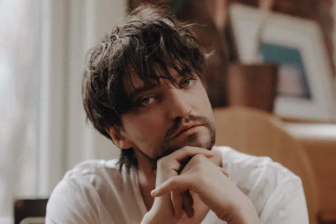 El actor Richard Harmon se une a Patrick Dempsey y Michael Imperioli en ...