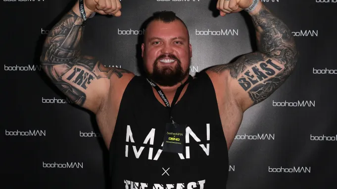 Eddie Hall lidera la competencia de fuerza 'Battle of the Beasts ...